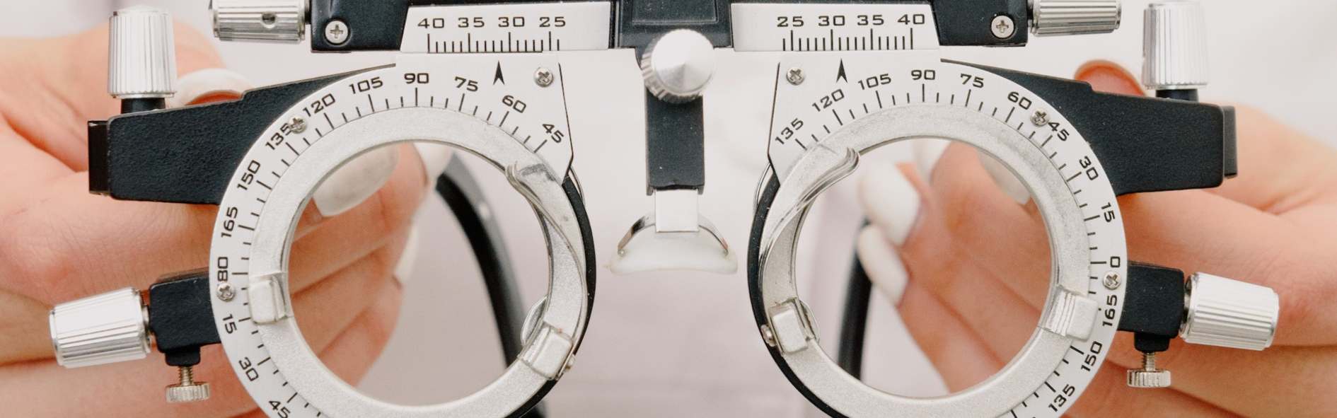 Diferencia entre Optometrista y Oftalmólogo: Formación y Tareas